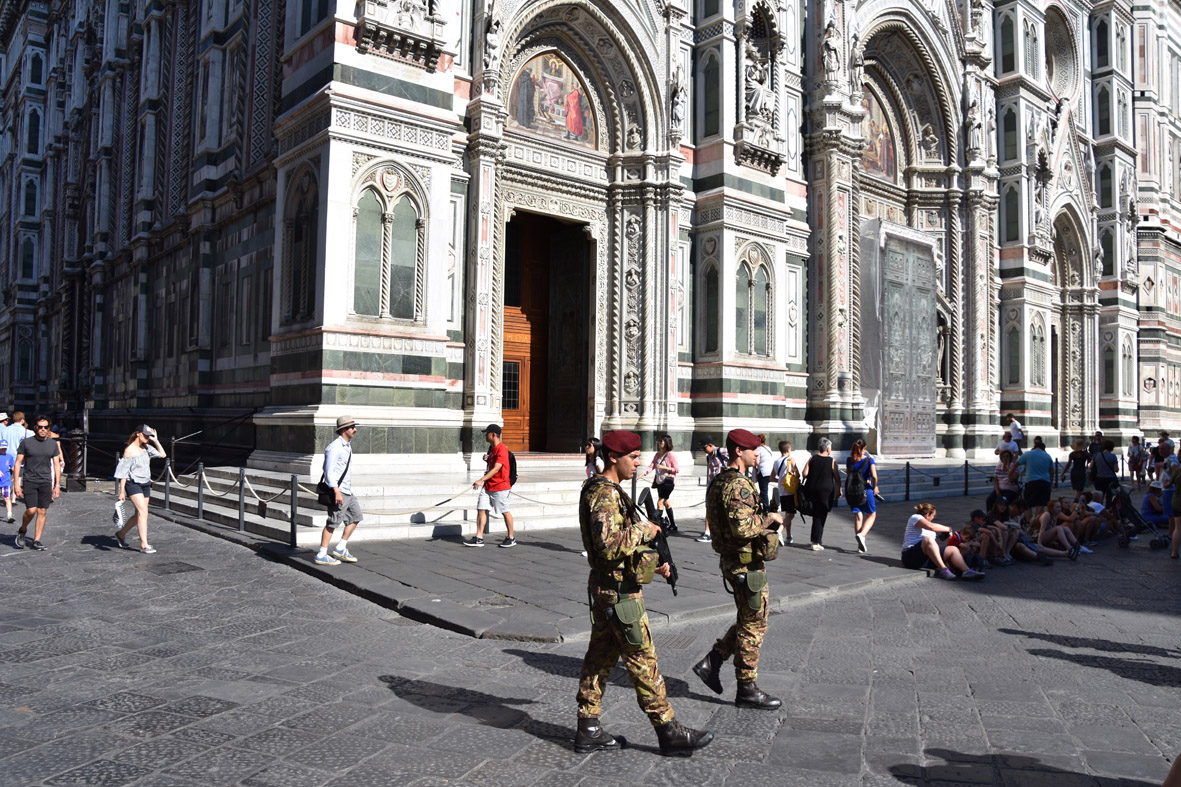 Military News From Italy Pattuglia sito Duomo Firenze – RGPT Toscana (6)