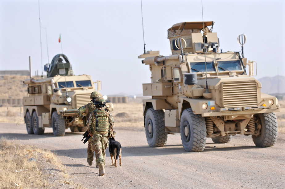 Military News From Italy Esercito: anche a Natale al servizio del Paese ...