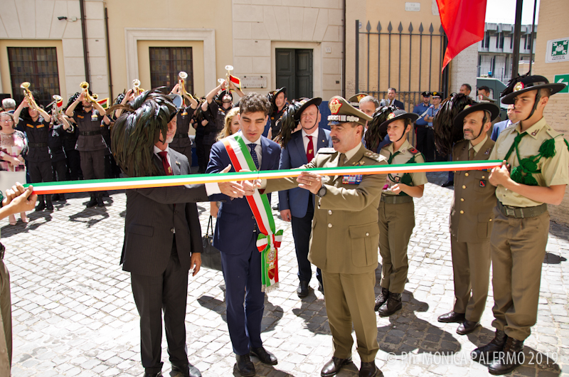 Military News From Italy Rispetto e onore al TricoloreMario Buscemi