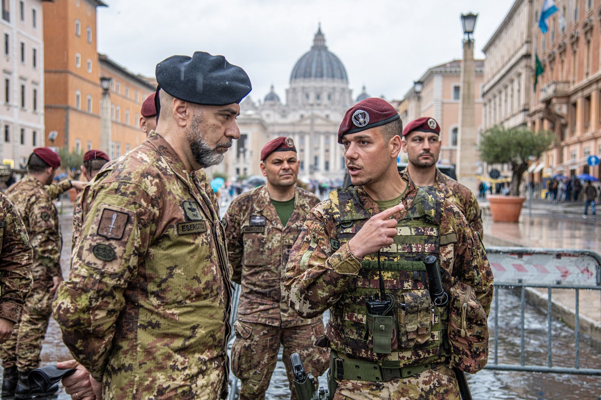 Military News From Italy Il comandante delle Forze Operative Terrestri ...